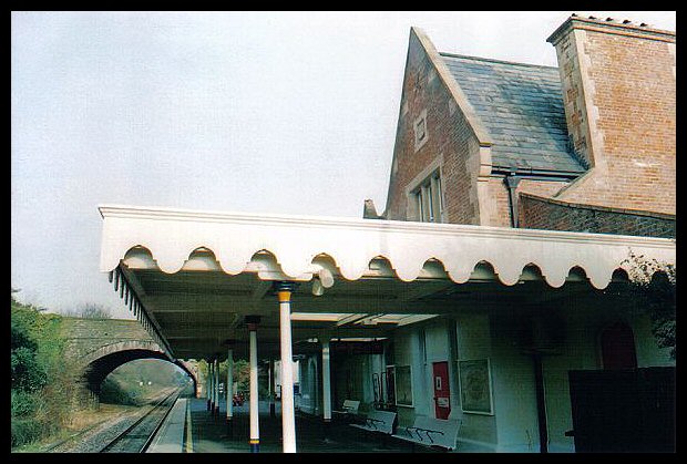 Past Remains in South-West Britain: Axminster Railway Station ...