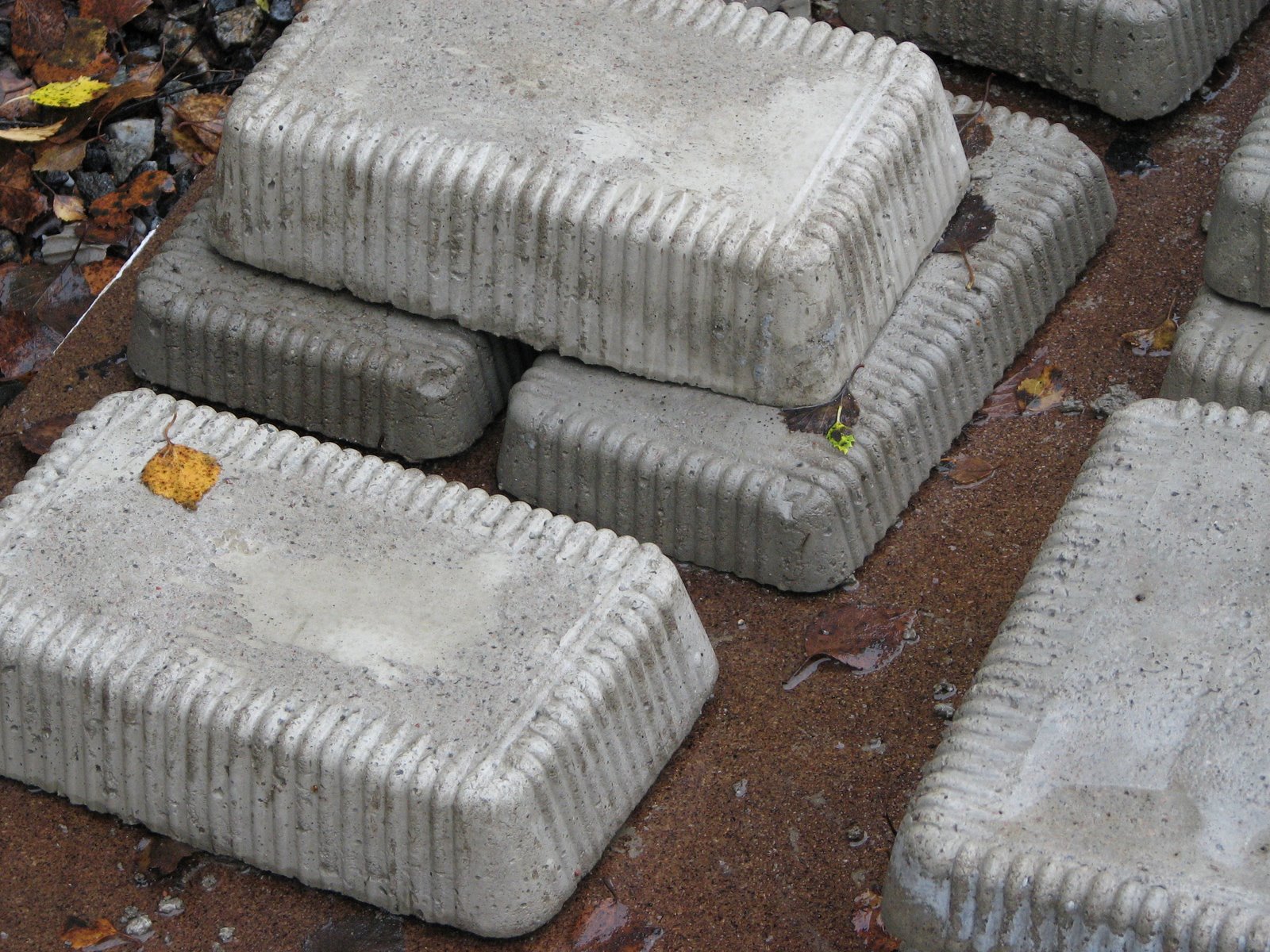 Trädgårdsprinsessans Dagbok: Betong. Concrete.