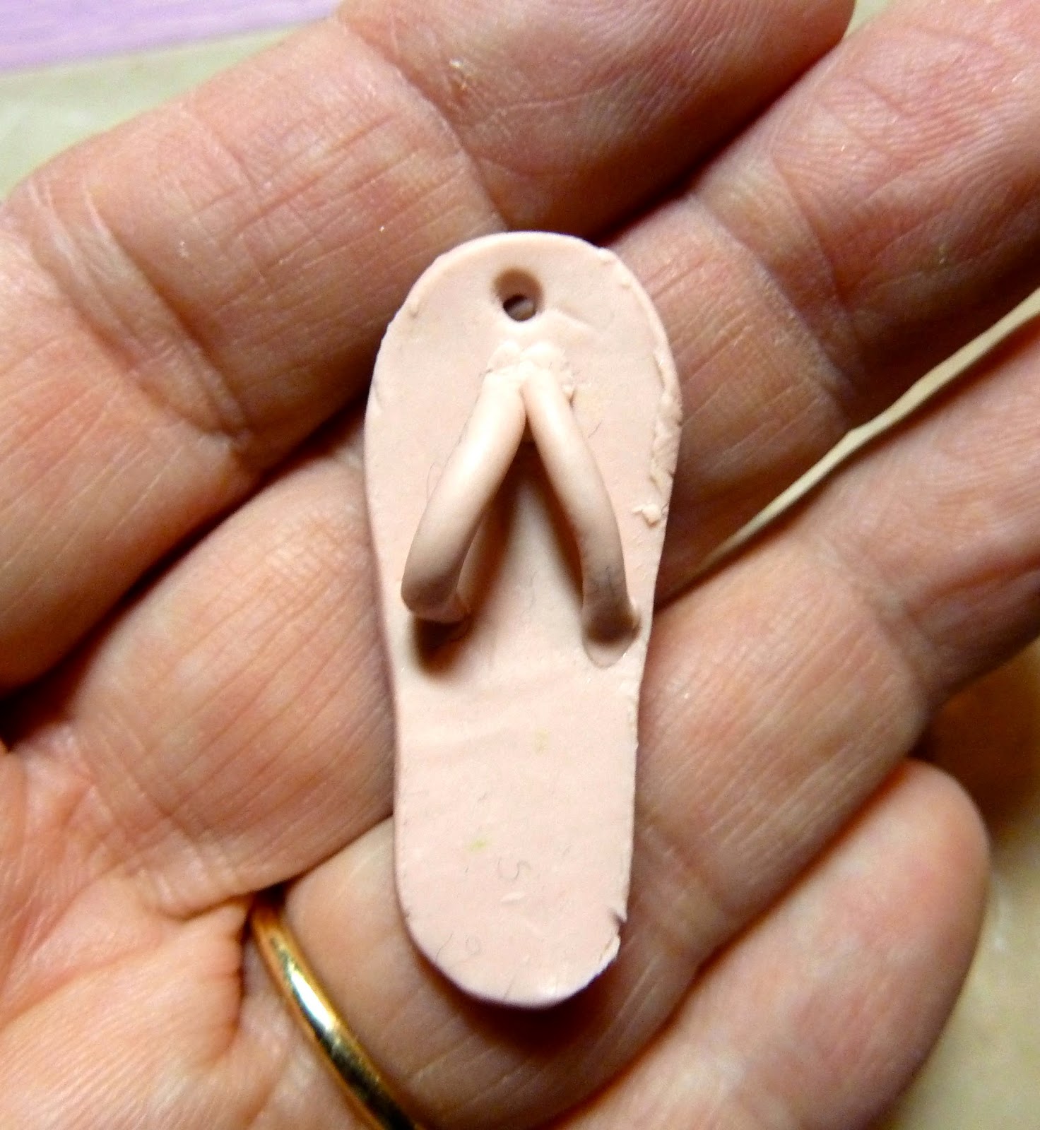 Make it easy crafts: Easy Clay Flip-Flop Earrings Tutorial