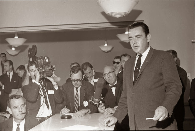 DVP's KENNEDY GALLERY