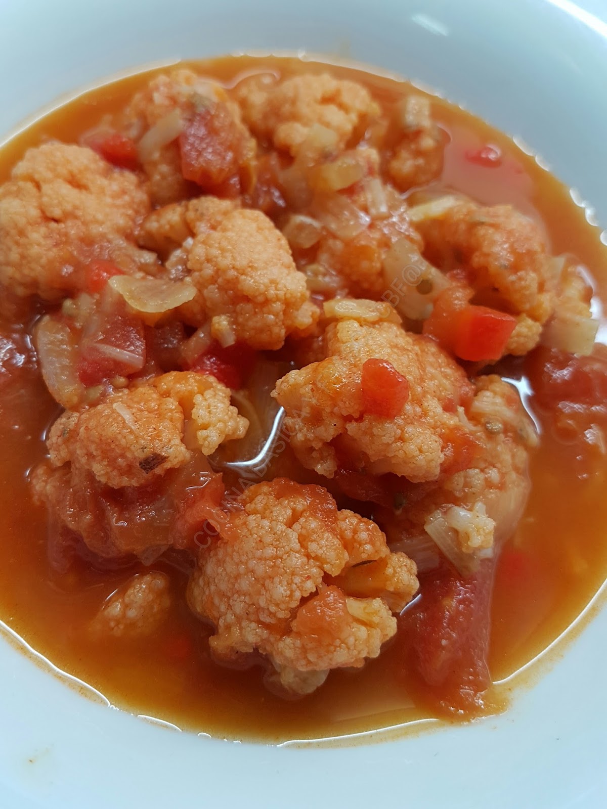 Cocina Basica y Fresca: COLIFLOR EN SALSA CBF