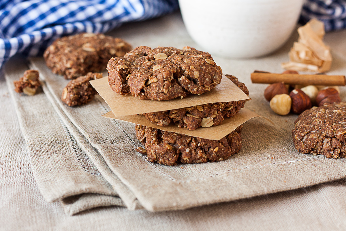 Integralni ovseni keks sa lješnicima | Na tanjiru