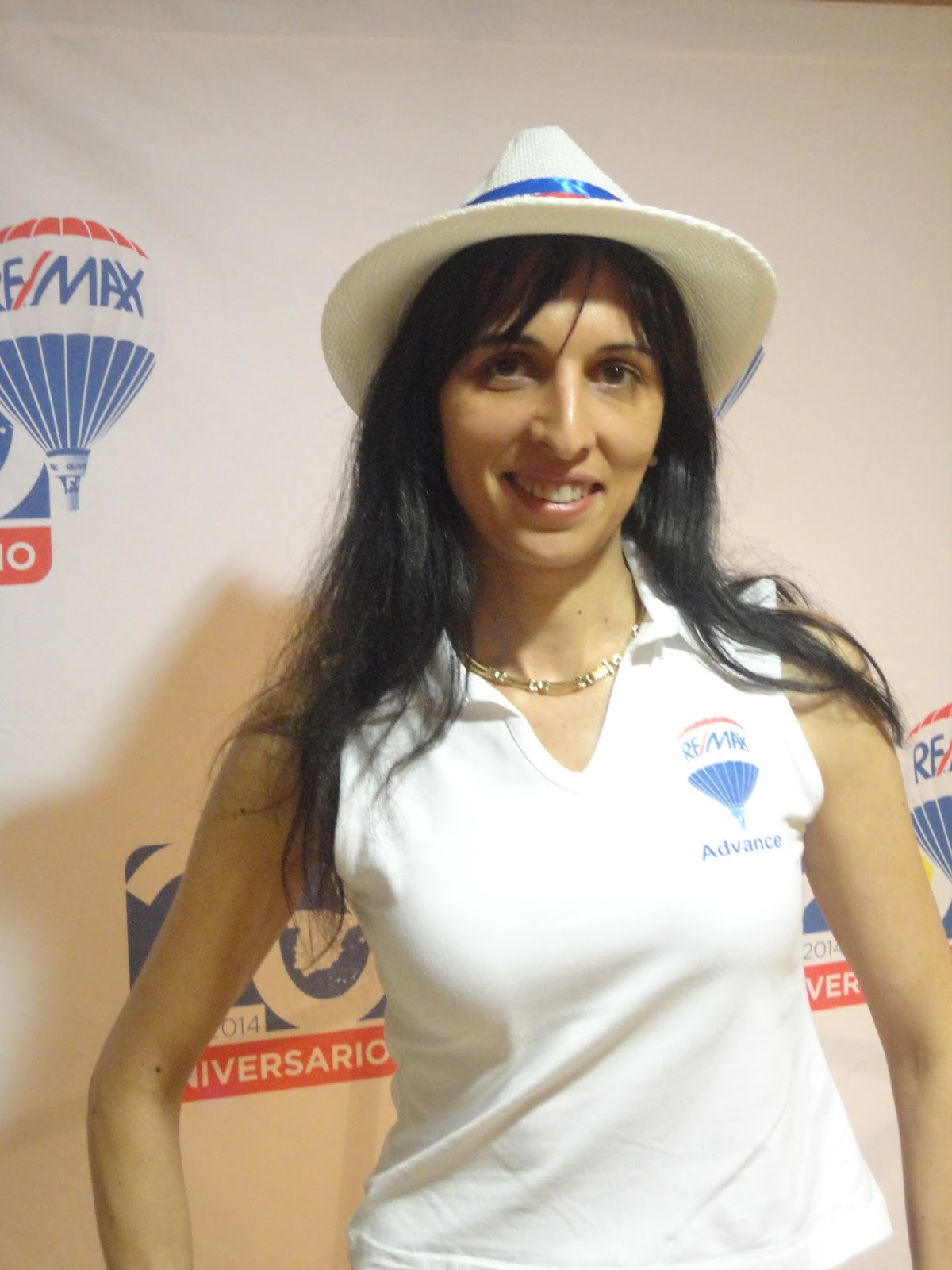 Asociate a REMAX: Mayte Jiménez. Agente Asociada a RE/MAX Advance