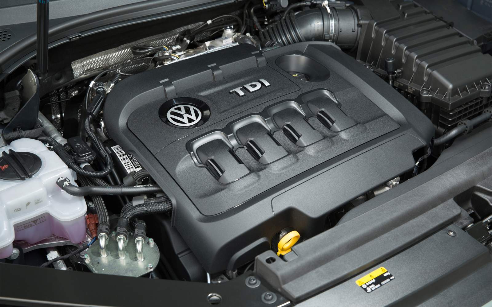 Tiguan Bi-Turbo de 240 cv chega à Inglaterra por R$ 146 mil