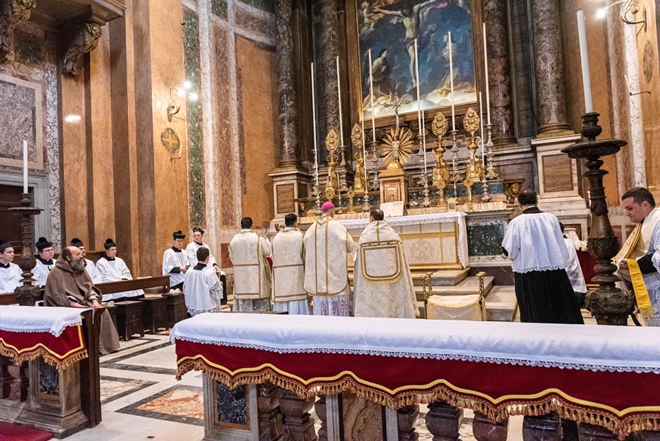 New Liturgical Movement: Abp Sample Celebrates Candlemas with the FSSP ...