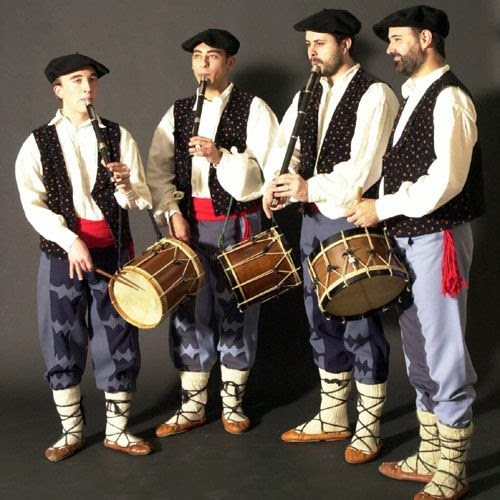 TXISTU y DANZA ~ DANTZ-ANGO