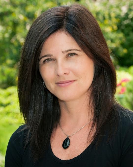 Fur Everywhere: Learning the Secret Language of Cats Book Review