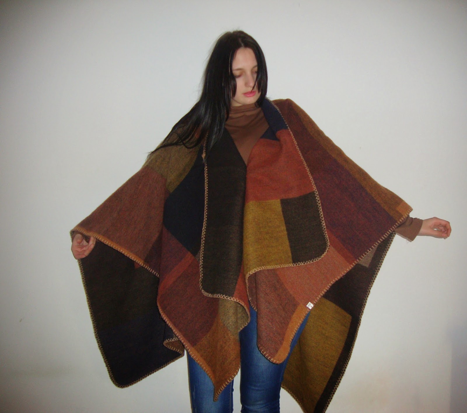 Armario sin Perchas: CÓMO PONERSE UNA CAPA