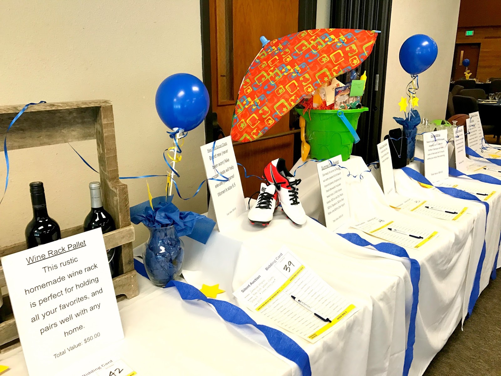 michelle paige blogs: Decorate A Fundraising Auction for Cheap