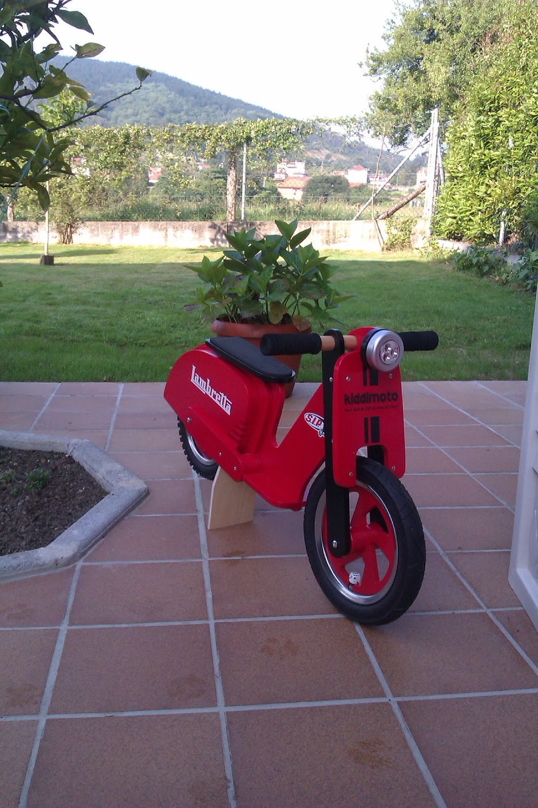 Higa: Mini Lambretta - Kiddi Moto