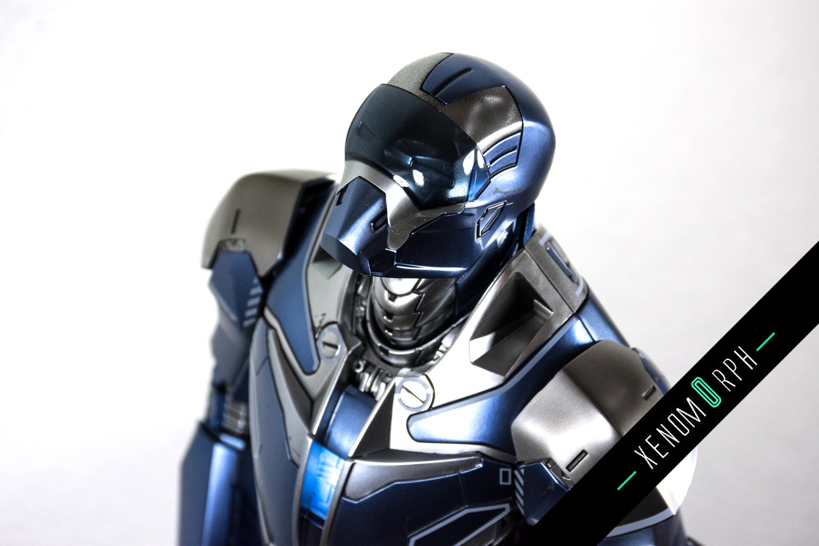 Hot Toys Shotgun Mark XL Iron Man 3 1/6 MMS309 video and photo review