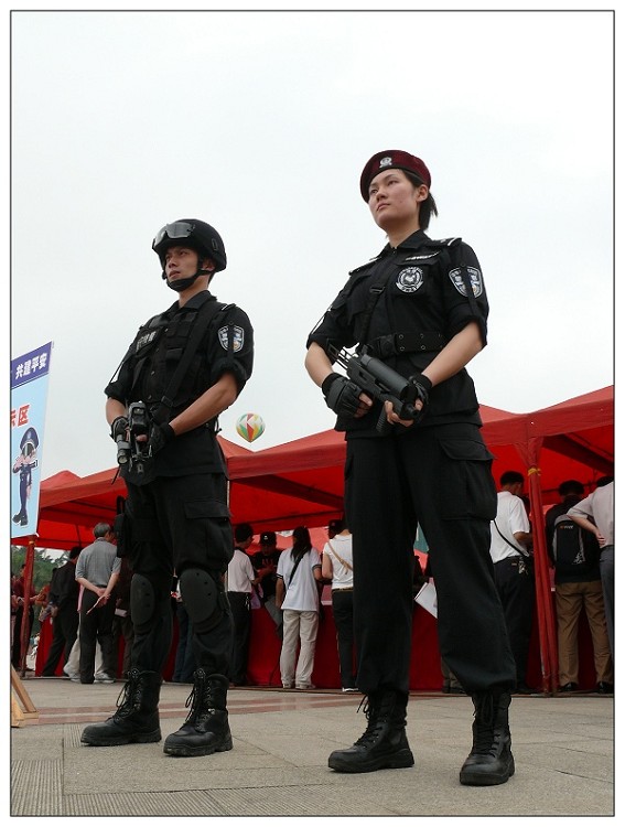 Chinese new Chang Feng 9mm submachine gun ~ China Defense Blog