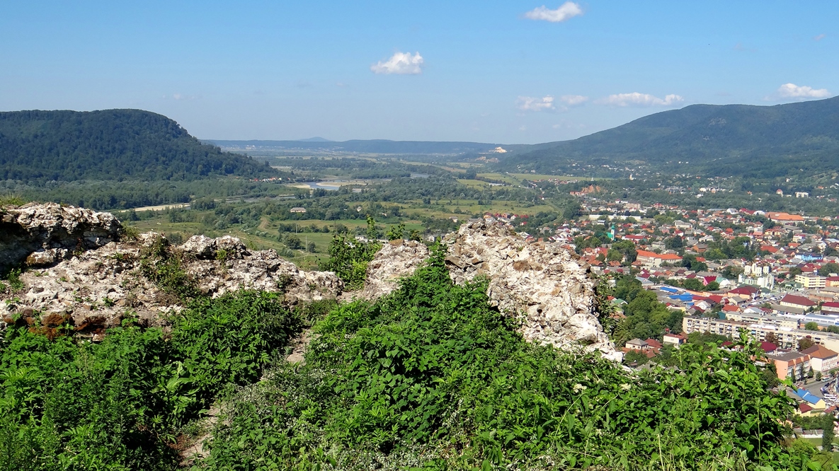 Régmúlt. Elbi blogja: Kárpátaljai magyar emlékek: 6. Huszt