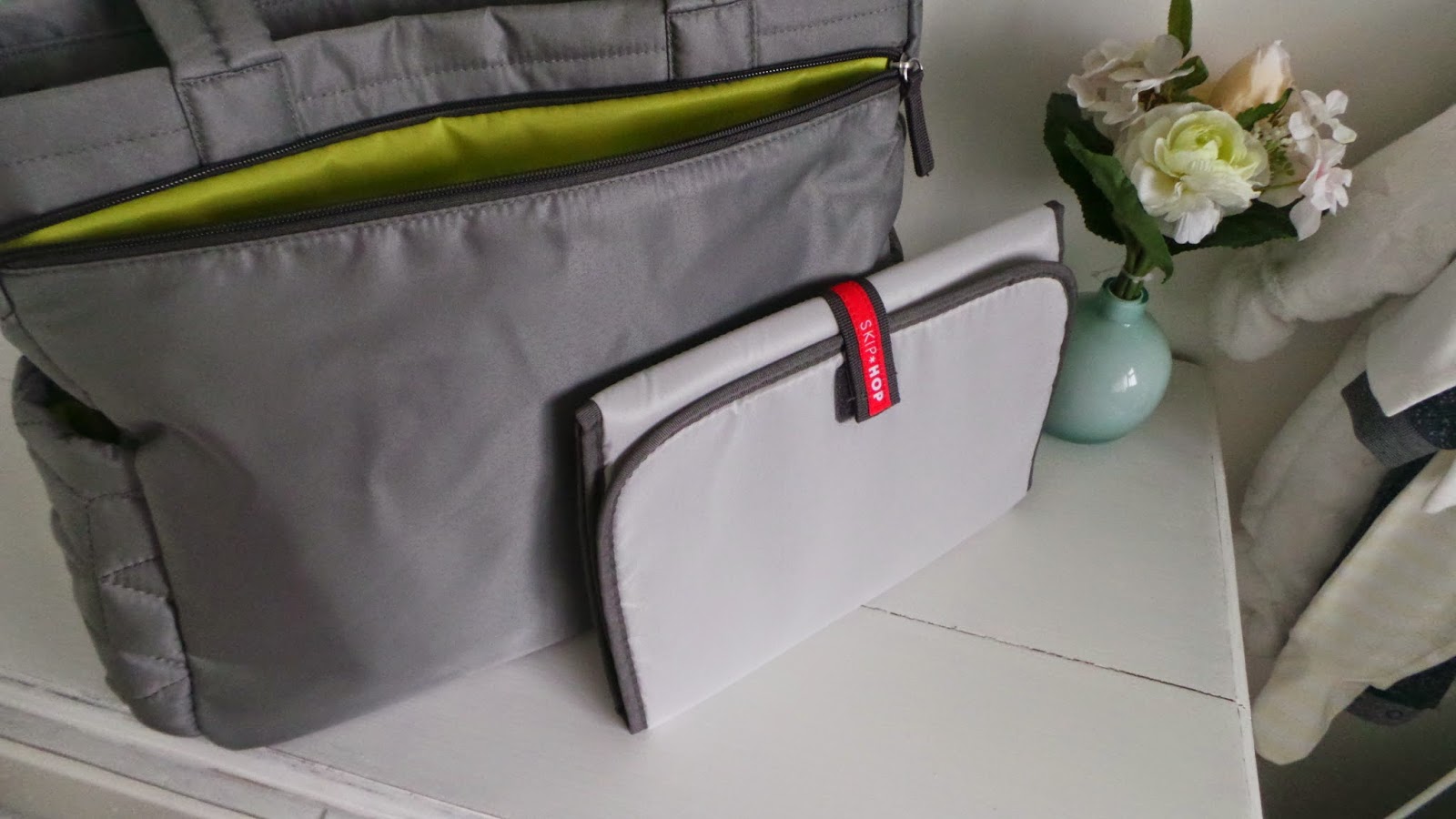 SkipHop Forma- Grey, Changing Bag Review!! - how about now!?