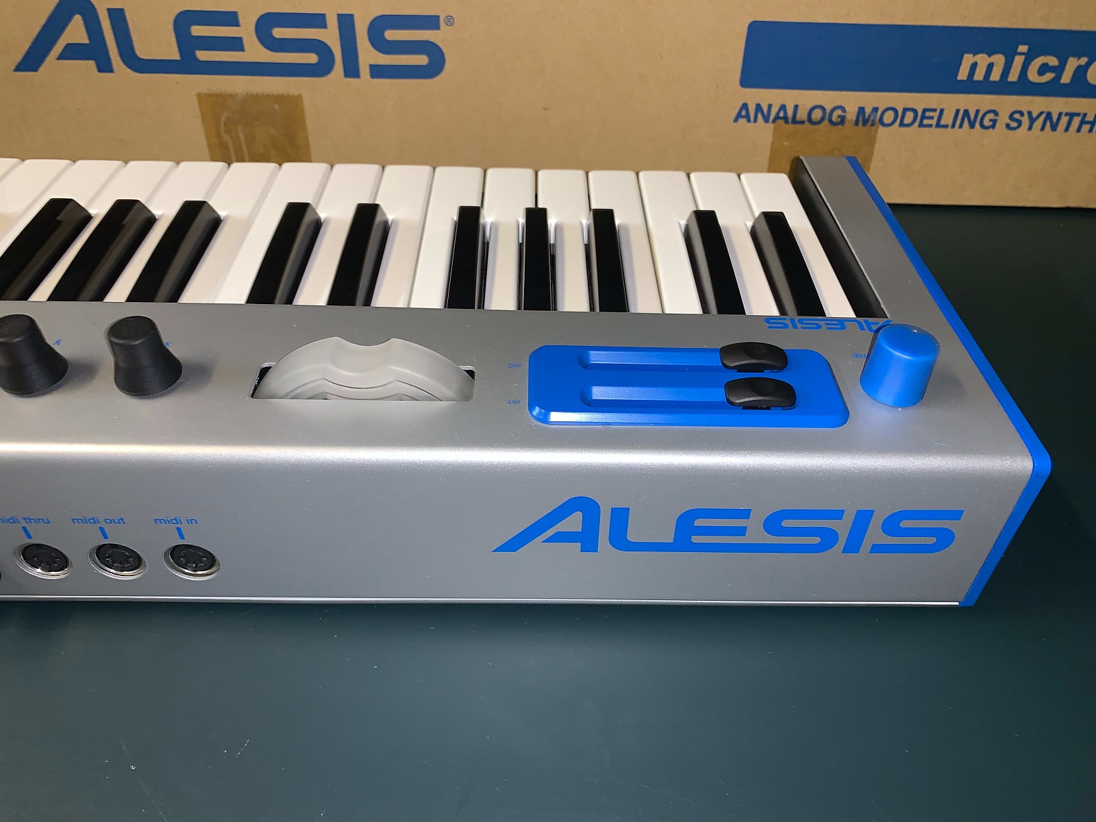 MATRIXSYNTH: Alesis Micron Special Edition Blue w/ Original Box SN (21 ...