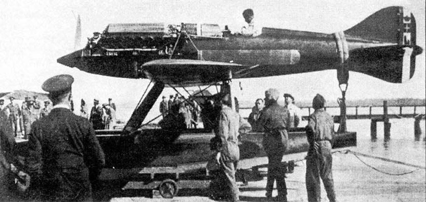 nhungdoicanh: Macchi M-67