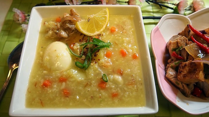 LUWEEH KITCHEN : Arroz caldo ( Lugaw ) with carrots and potato