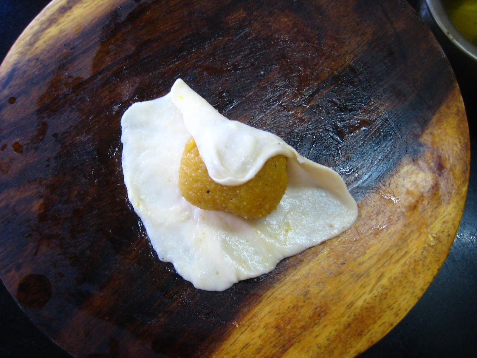 madhuri's kitchen: Bobbatlu / Puran Poli / Puran Puri / Holige / Ugadi ...