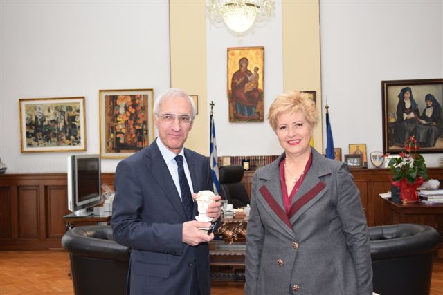 Ποιός είναι ο νέος Πρόξενος της Ρωσίας στη Θεσσαλονίκη Alexander ...