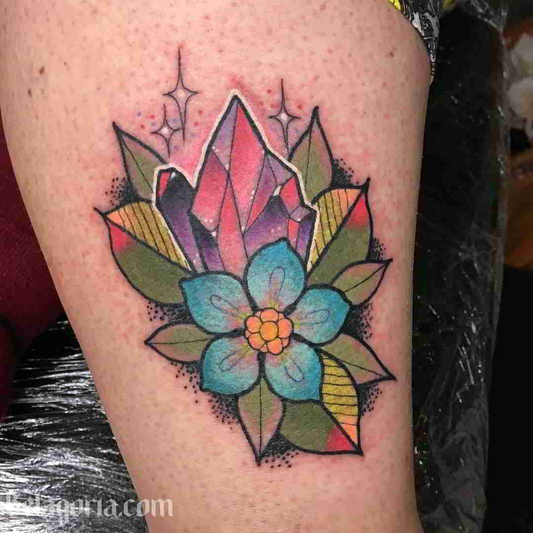 Tatuajes Modernos a Todo Color para Chicas, muy ochenteros!