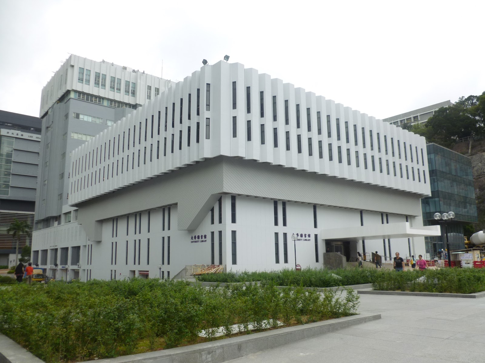 Exploring Learning Spaces and Libraries in Asia: Chinese University of ...