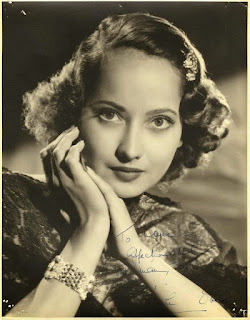 Slice of Cheesecake: Merle Oberon, pictorial