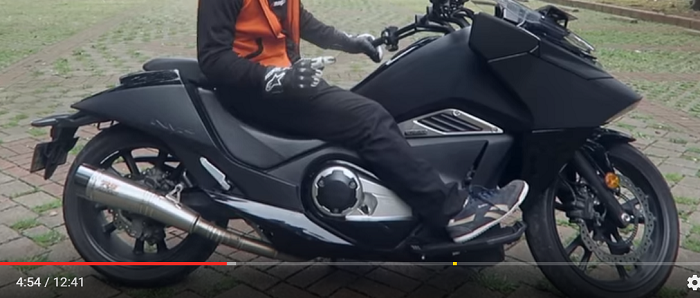 Teknologi Terkini: Modifikasi Motor Matic jadi Moge, yang ke 5 itu loh ...