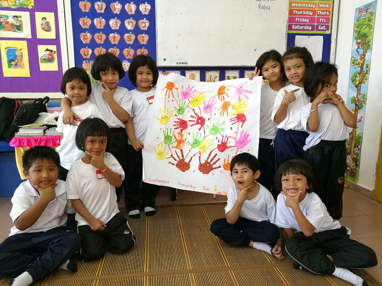 Marryland: Tema "Kawan Saya"---- Togetherness Friendship Flag