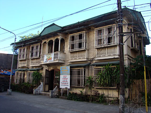 Allan Poe Bona Redoña: Redoña (mga Ka-apelyido)