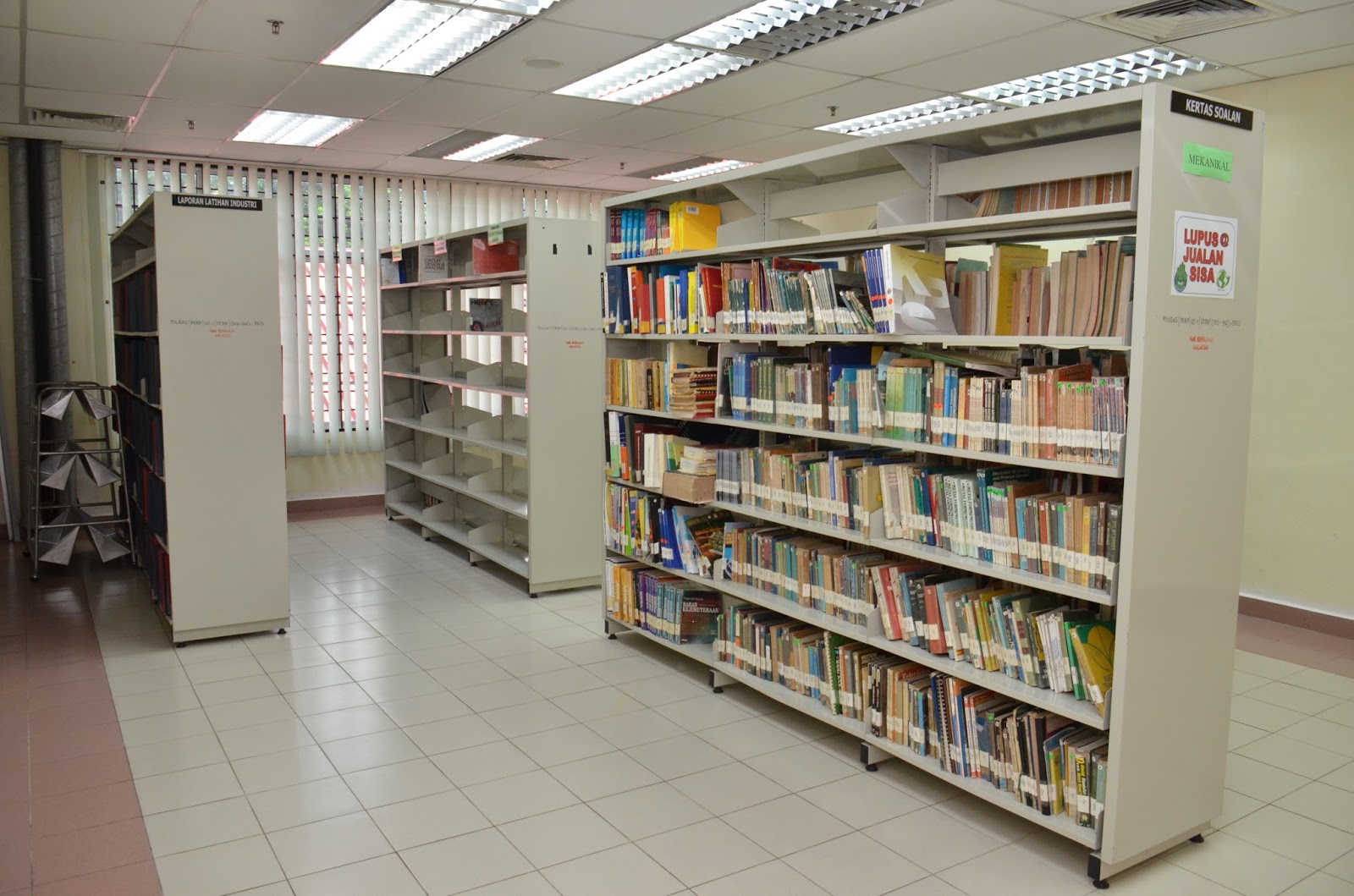 Ruang dan Bilik ~ Perpustakaan POLISAS