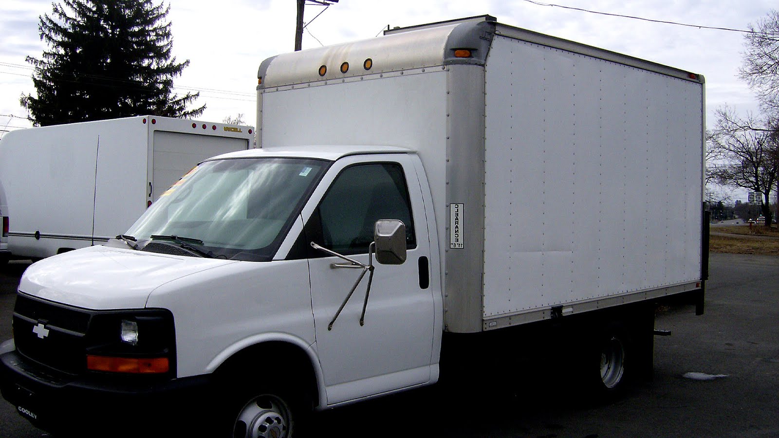 Cutaway van chassis Box - Box Choices