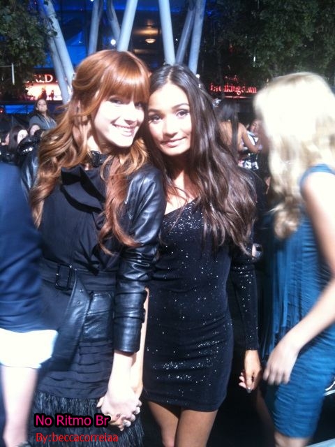 Bella e Zendaya Br: Bella Thorne fala sobre Taylor Lautner: "Ele é ...
