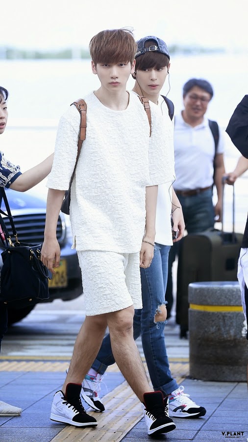 엑소,BAP,방탄,갓7,빅스,위너 공항 전신샷 - 인스티즈(instiz) 이슈 카테고리