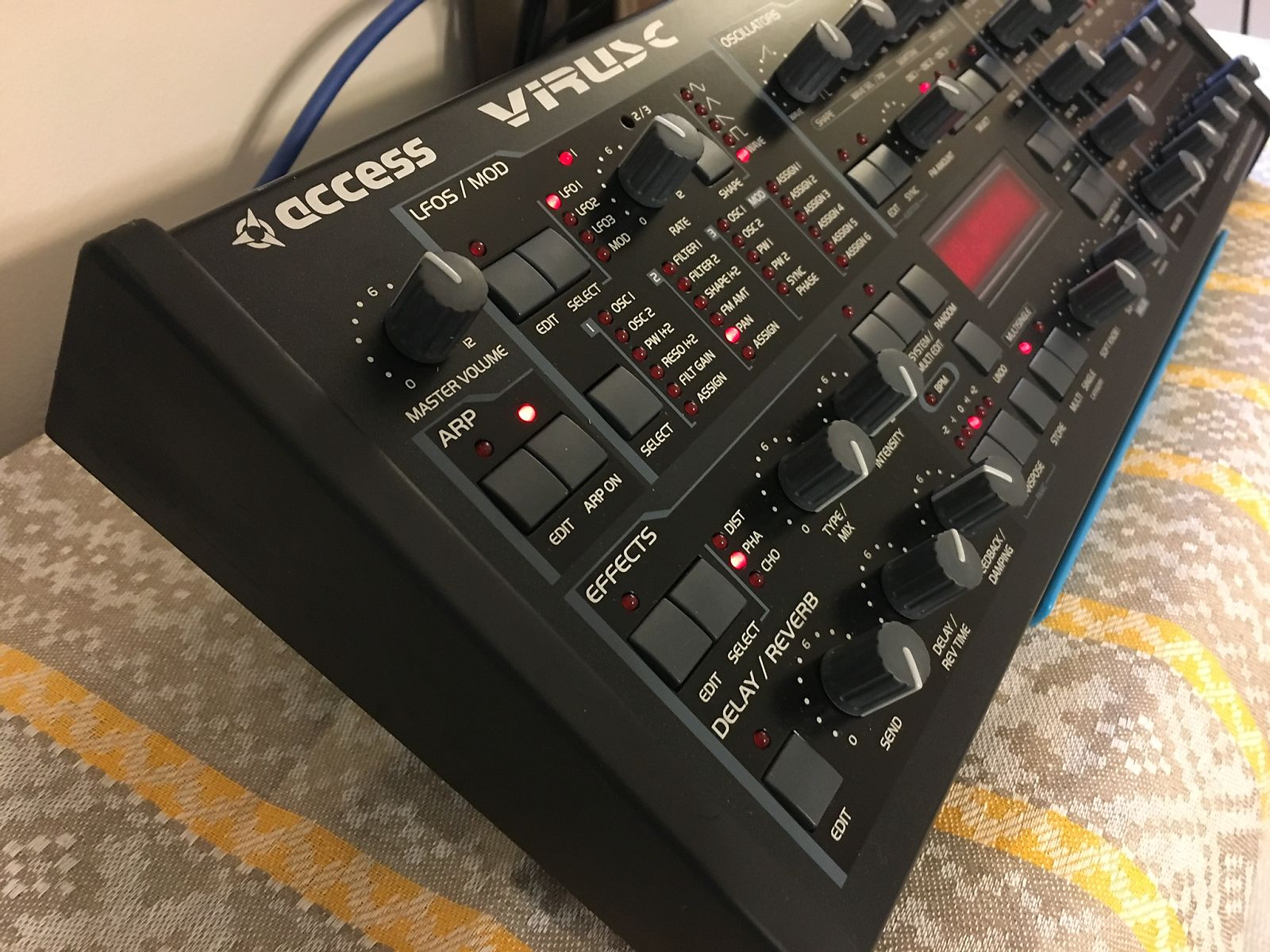 MATRIXSYNTH: Access Virus C Desktop