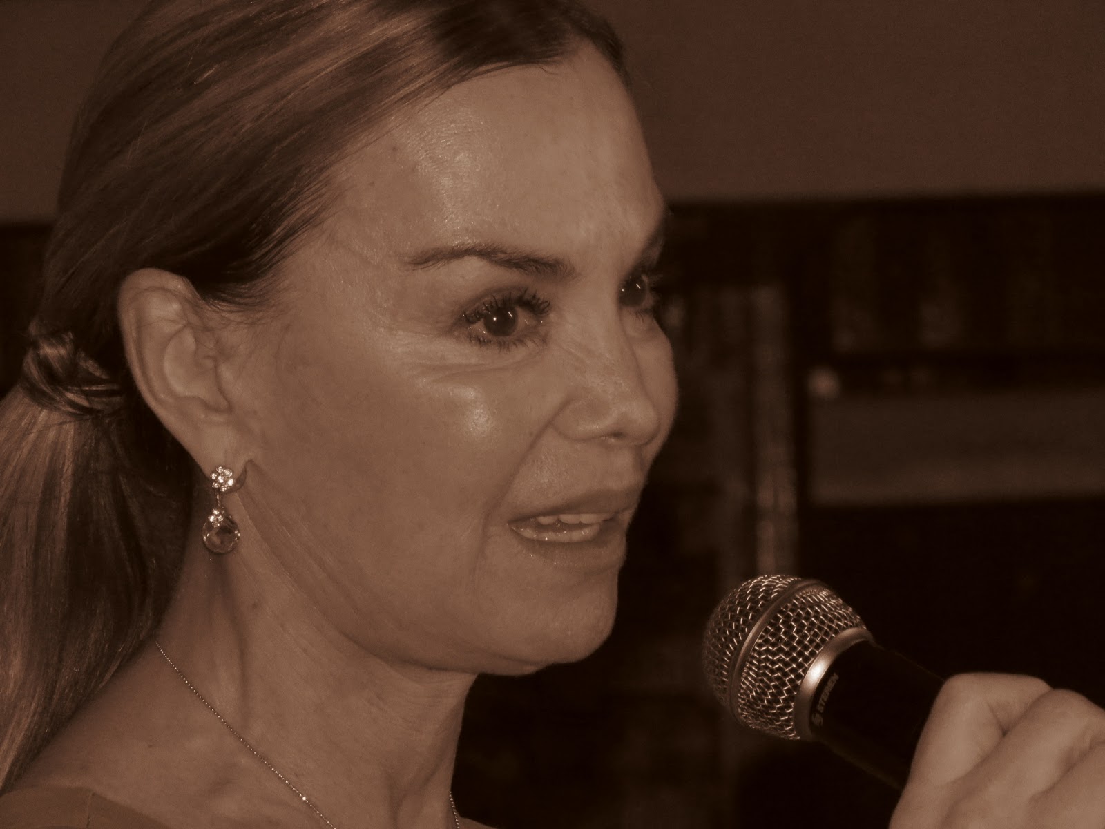 ESPECTACULARIO: GABRIELA GOLDSMITH CON CAPACIDAD PARA GANAR