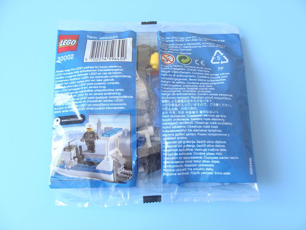 onetwobrick16: LEGO set database: set database: LEGO 30002 police boat