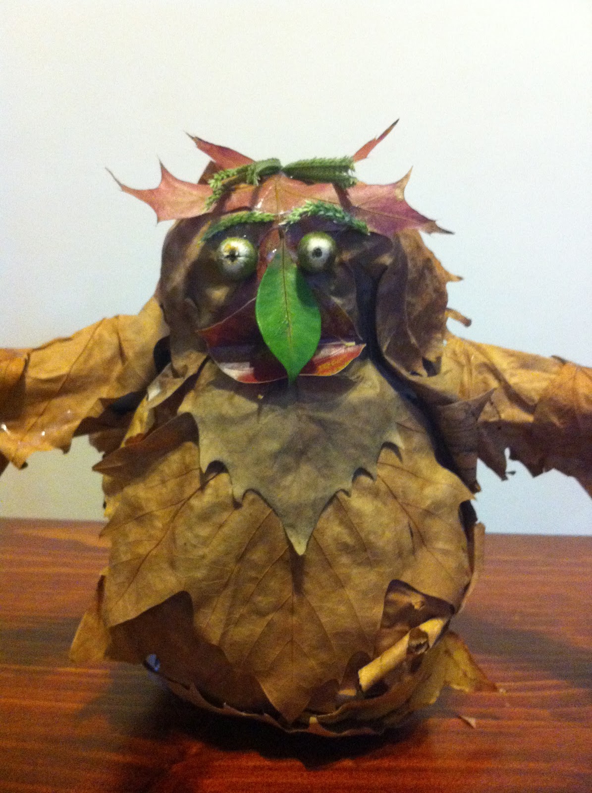 look, love, create: Autumn leaf creatures