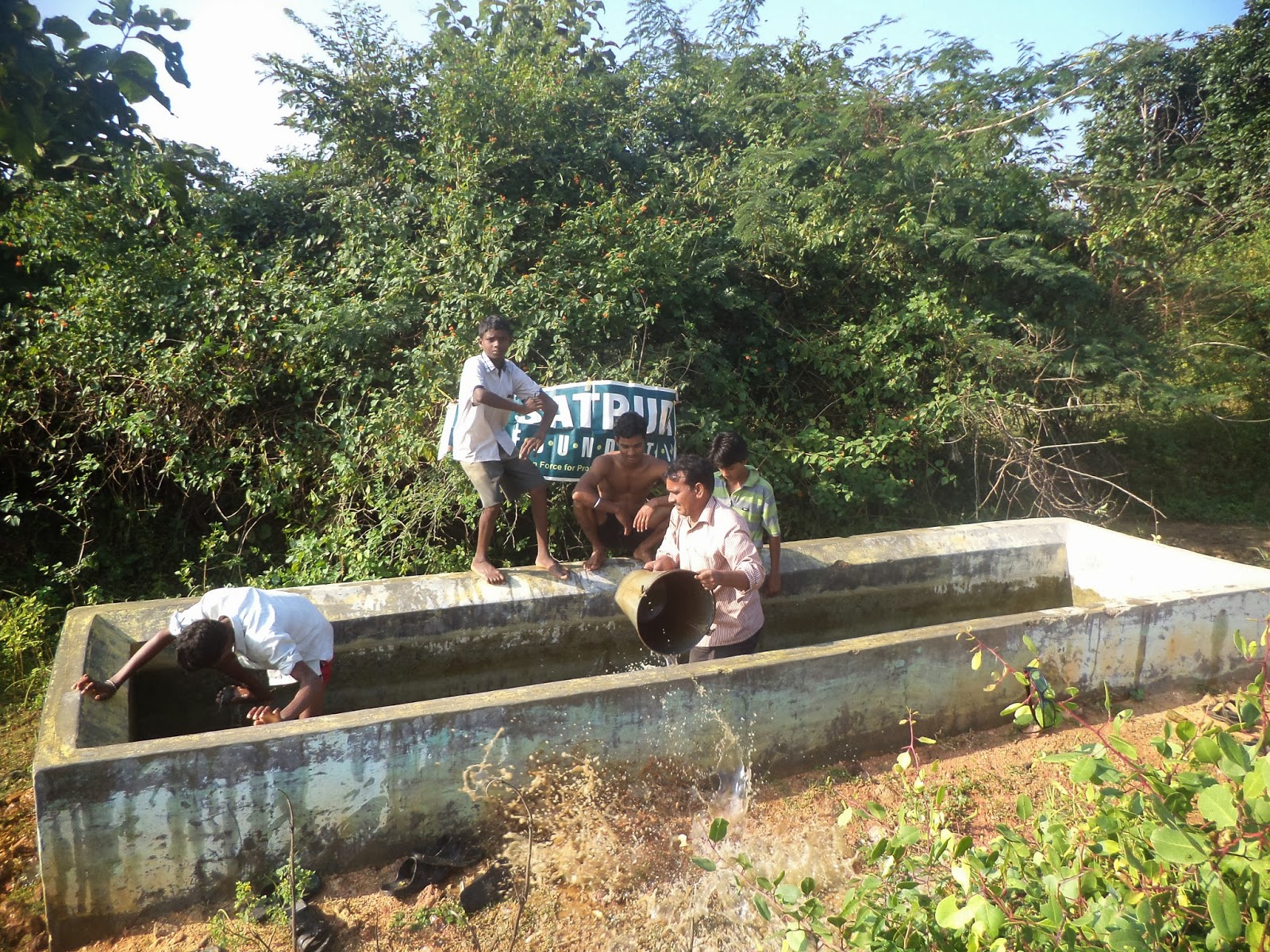 The City-dweller and the Tiger: Activity Updates October 2013: Pench ...