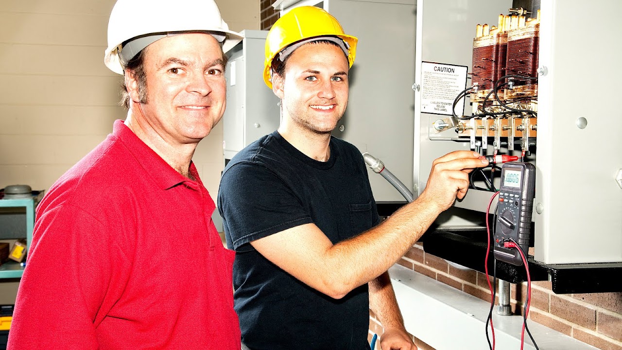 Electrician - Electrician Trade Schools - Trade Choices