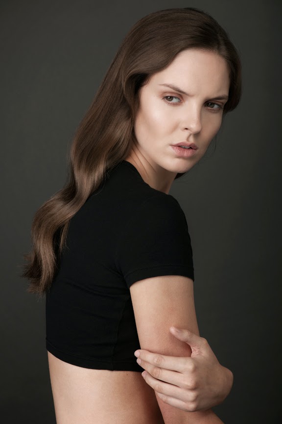 garazi photography - blog: Back to basics with Charlotte