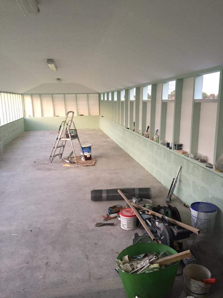 Greek Yorkshire Canaries: The buliding of the amazing aviary of James ...