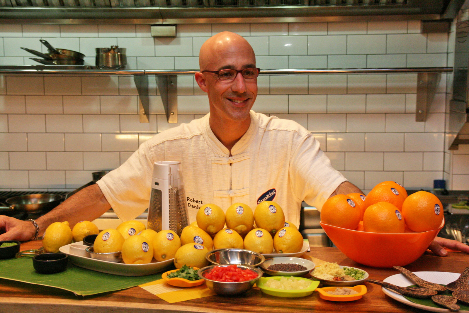 Chef Robert Danhi Demos 7 Special Sunkist Recipes at Morsels and ToTT ...