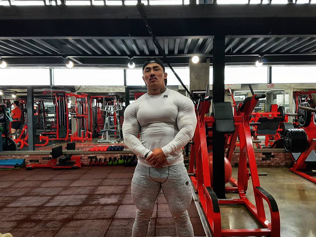 Worldwide Bodybuilders: Supreme Korean muscle god Nam Eun Cho