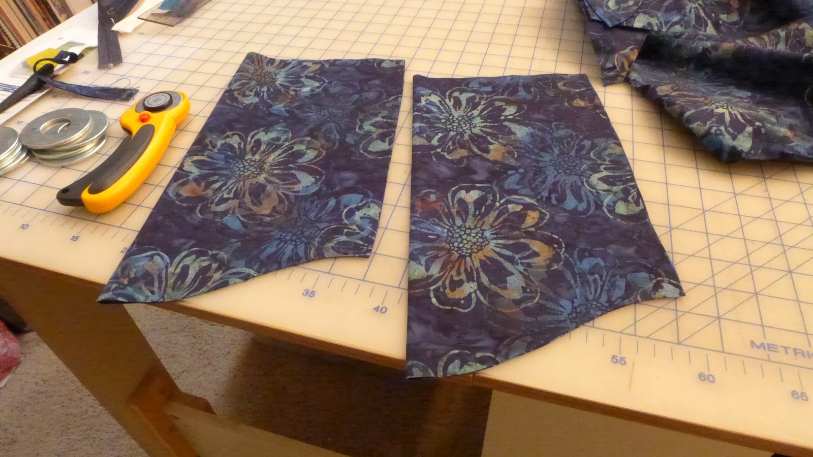 Lynda's Sewing and SWAPS: Denim Slacks & Mini pocket tutorial