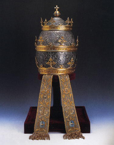 The Saint Bede Studio Blog: Papal Retrospective: The Triple Tiara