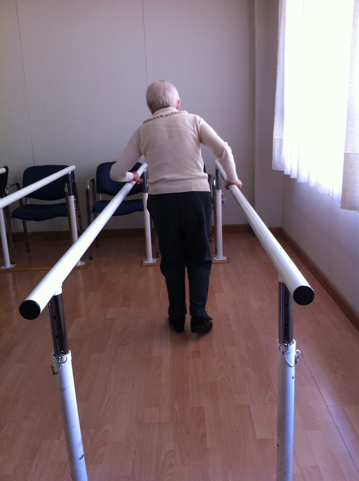 Víctor Ortega FISIOTERAPEUTA: REHABILITACIÓN DE LA MARCHA EN EL ...