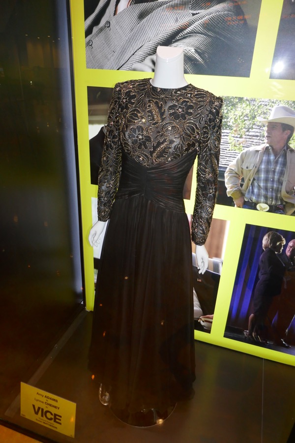 Hollywood Movie Costumes and Props: Amy Adams and Christian Bale movie ...