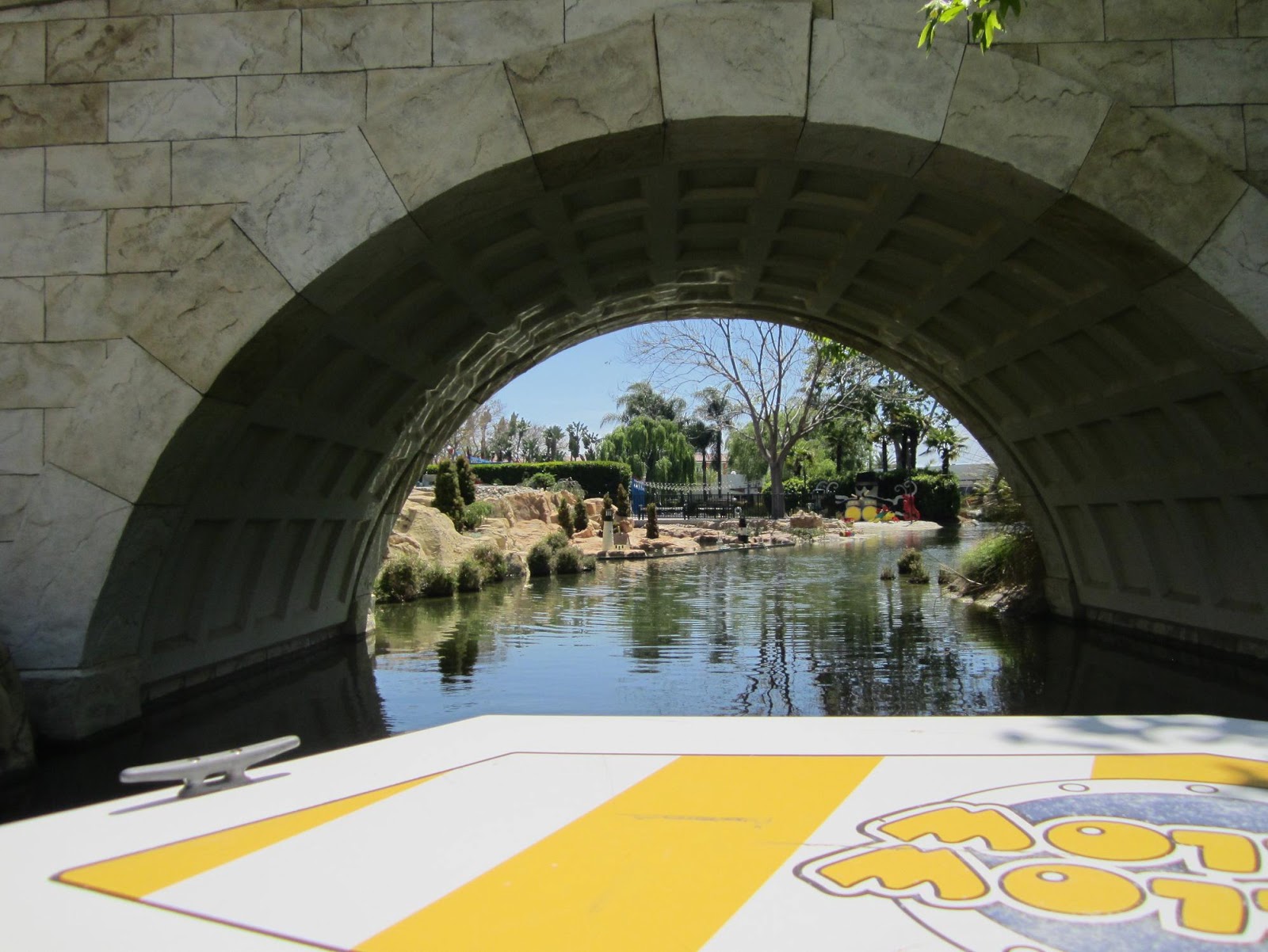 Legoland and primitive hooked rugs ~ Back to Larkrise: Primitive rug ...