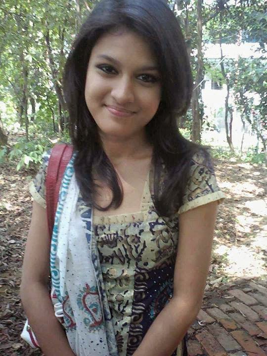 Desi Indian And Pakistani Girls Hot Fun And Much More Tamil Girls