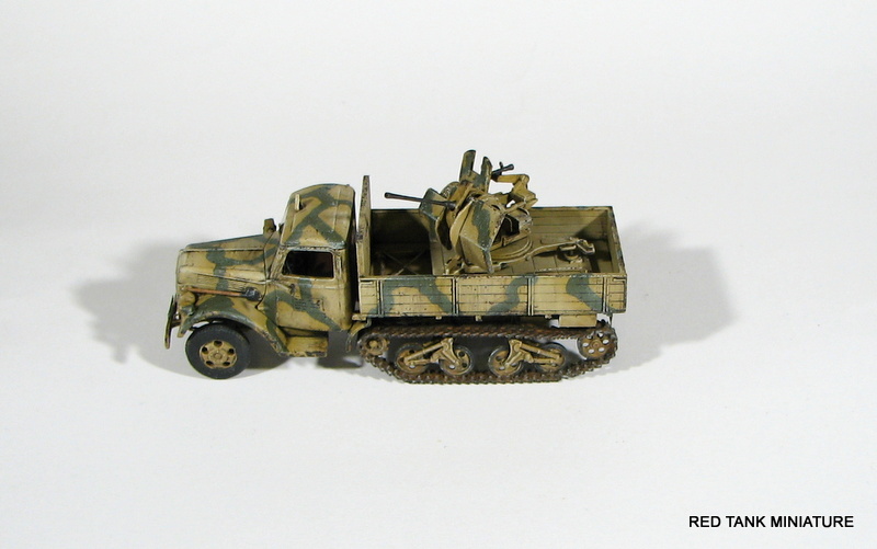 Gulumik Military Models: V3000S/SS M Maultier with Flak 38 1/72 IBG 72075